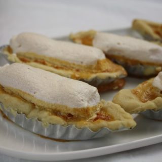 How to make Boat Tarts: Filipino Pastry Tarts with Caramel & Meringue ...